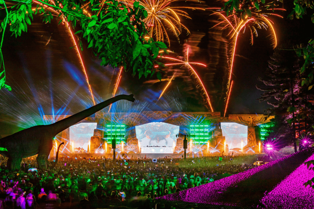 Top 7 Best Music Festivals In The US You NEED To Attend | Raveraide